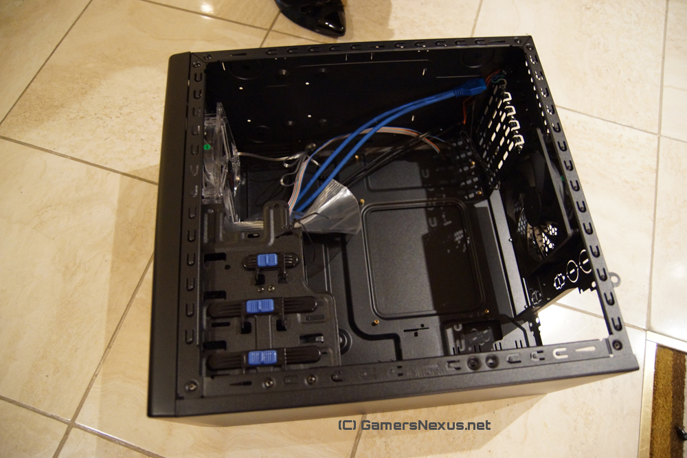 Hands-On: Rosewill Throne, Line M, Helios Preview CES 2013 ...